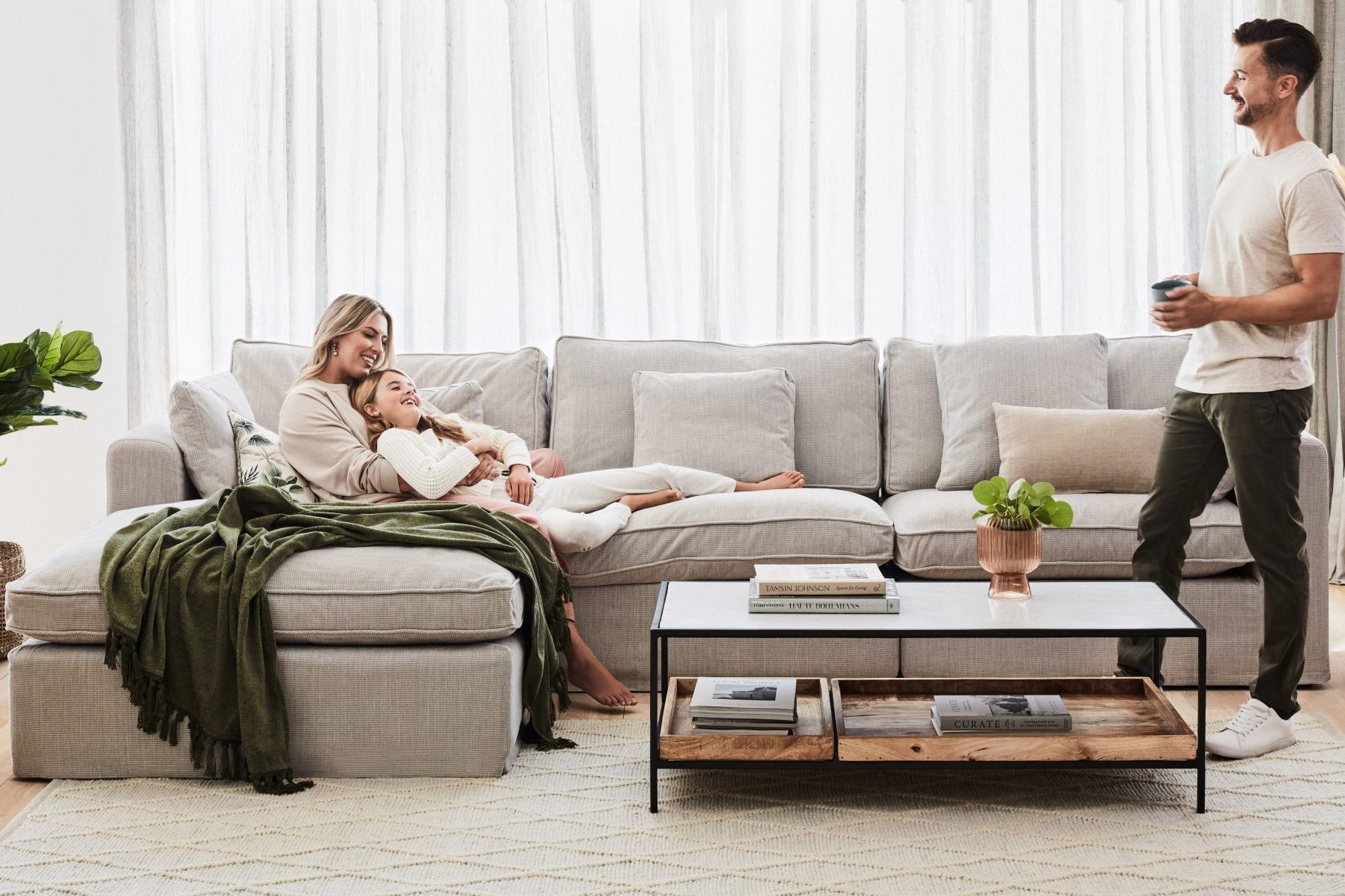 What's the Best Sofa Material for Your Home? - Early Settler's Home Life